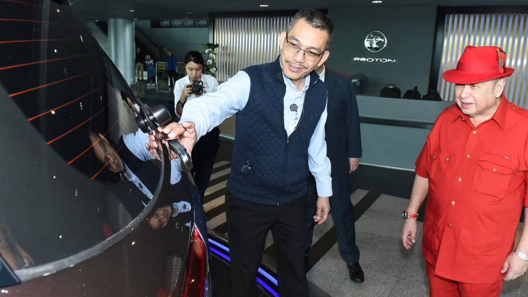 Proton Delivers Custom X90 SUV to Tengku Laksamana Selangor – SpanarBOY ...