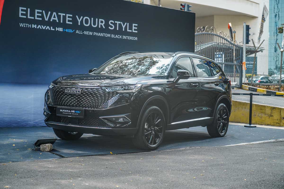 GWM Haval H6 HEV Levels Up: Sleek Phantom Black Interior and Extended ...