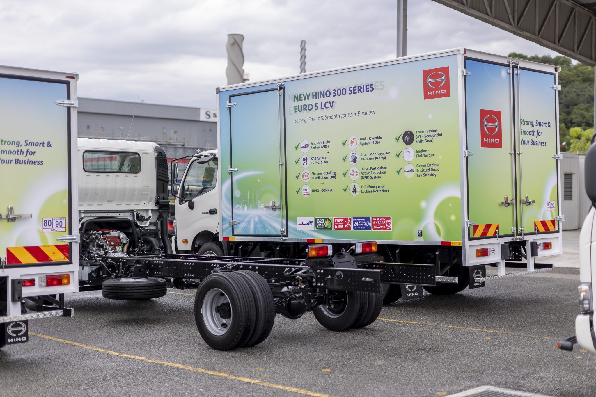 HINO UNVEILS NEW EURO 5 LIGHT DUTY TRUCKS BUILT FOR THE FUTURE OF ...
